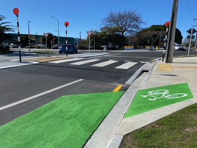 Connecting the people. Fifteenth Avenue to Welcome Bay - Let's talk ...